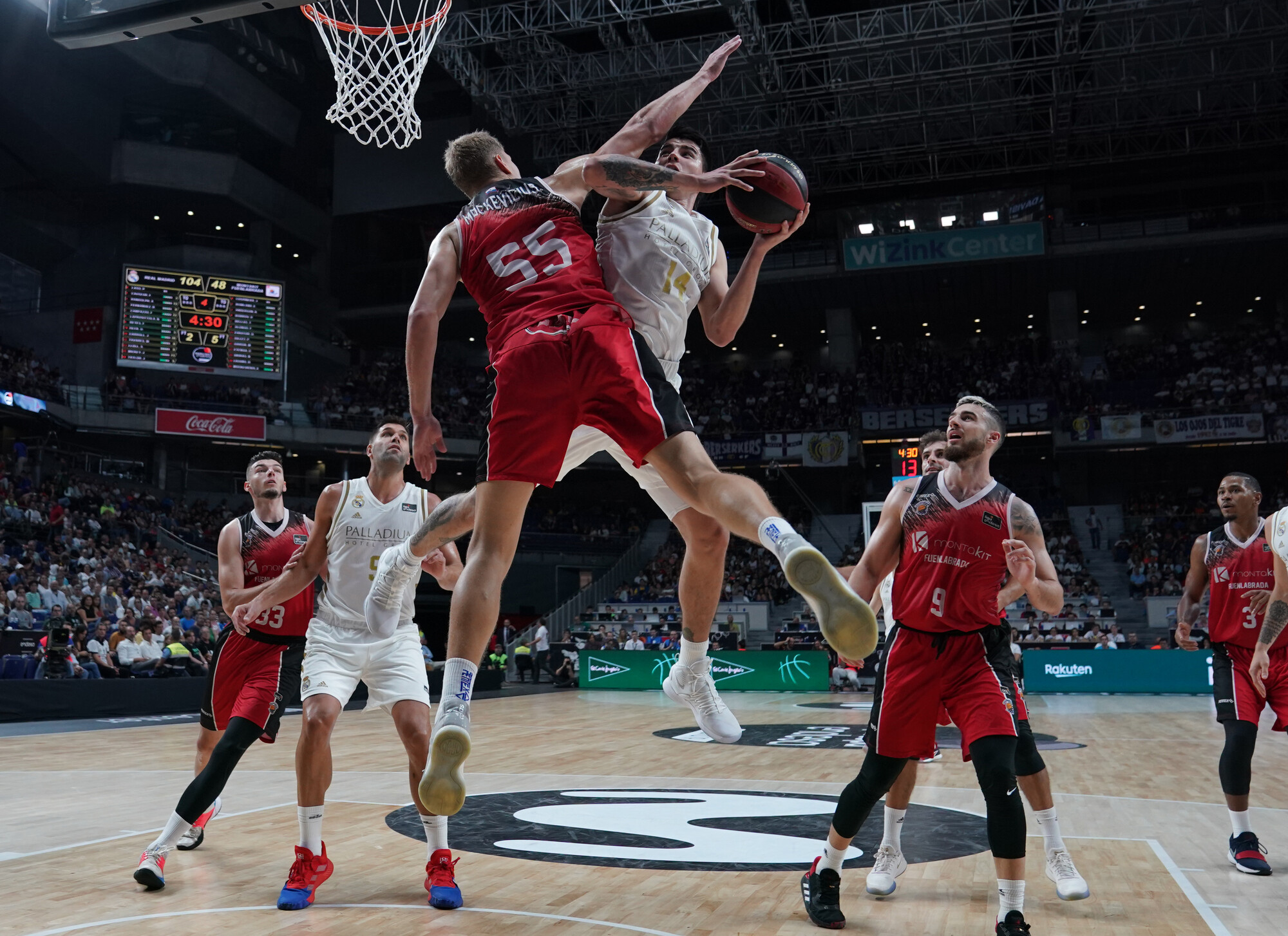 El Real Madrid arrasa y jugará la final contra el Barça (106-61) | acb.com