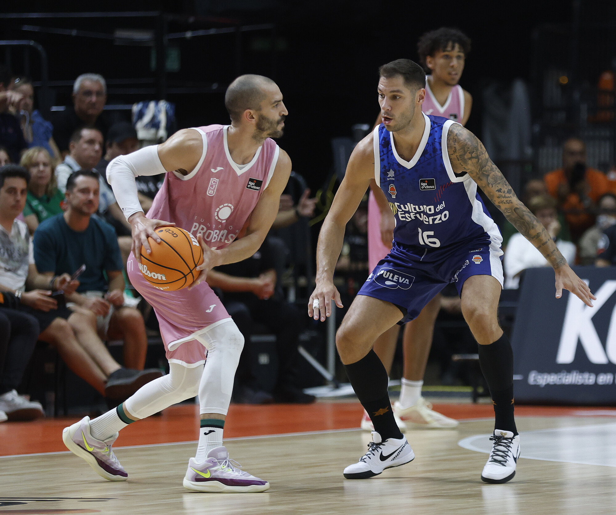 Pau Ribas, cuarto histórico de la Penya en asistencias tras superar las 500